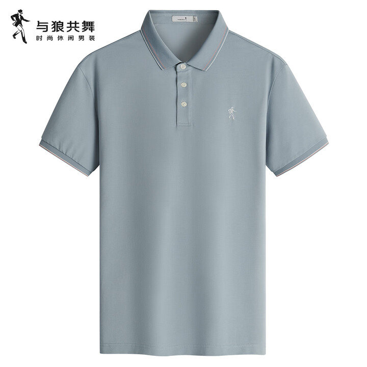 【与狼共舞（DANCING WOLVES）8350240618401】与狼共舞【冰藻泥】精致人标刺绣凉感透气男士短袖POLO衫 113浅蓝 ...