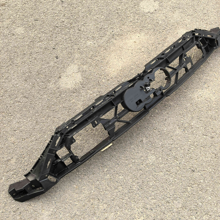 CLCEY上汽奥迪A7L中网支架 中网托架 锁止件 分配置留言车架号【图片 价格 品牌 报价】-京东