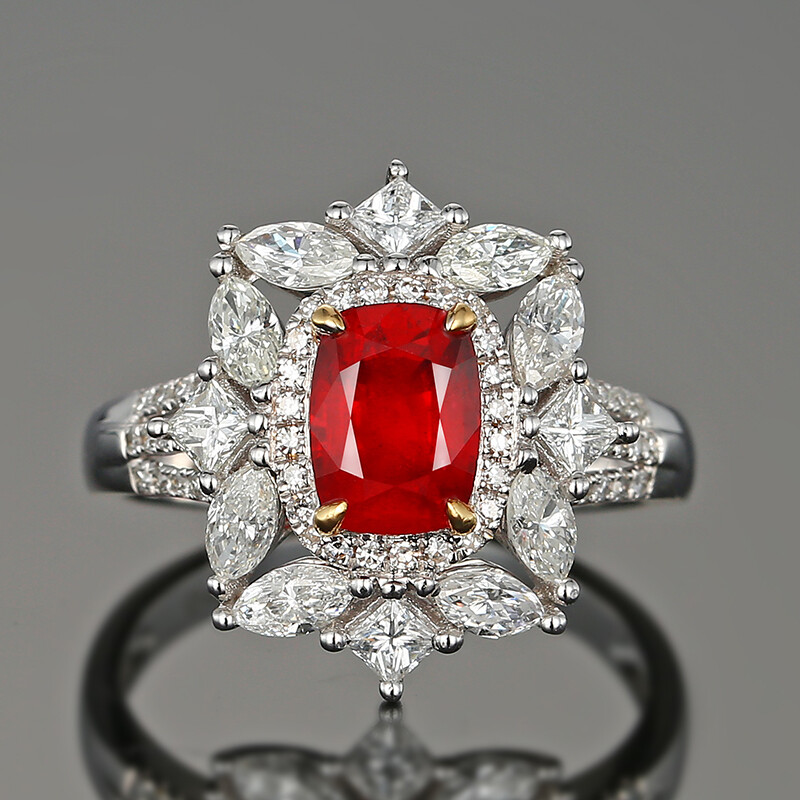 GRS证书莫桑比克无烧鸽血红18K金镶嵌 1.65克拉天然无烧鸽血红红宝石伴钻石戒指－京东珍品拍卖